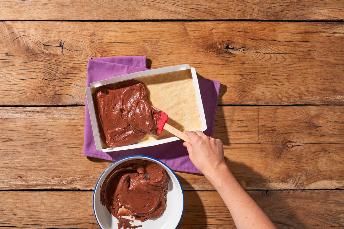 Chocolade plaatcake met kersen - Koopmans.com